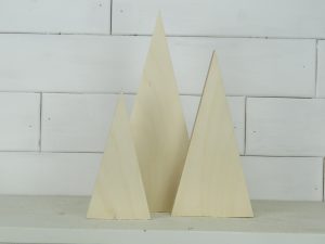 Wood Triangle Tree Cutout - Craft Dealz